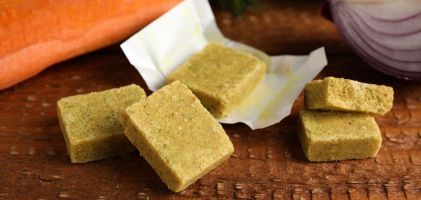 Domácí bujon: Chce to dlouhý pomalý var a pak formičky na led ...