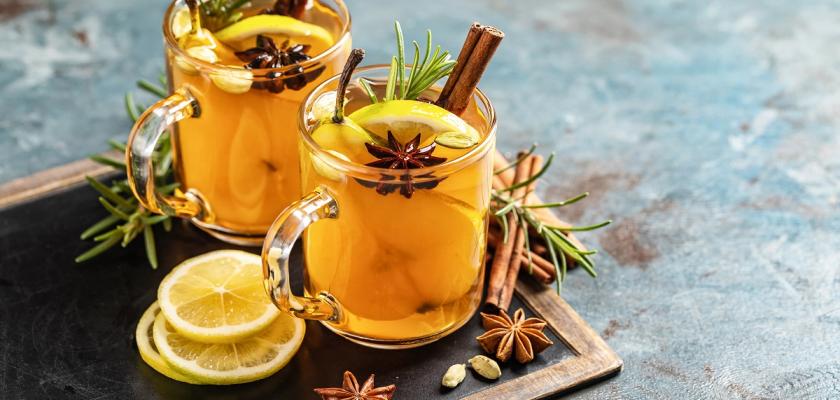 Jak na grog, který zahřeje i zachutná: Uvařte karamel a nezapomeňte na ...